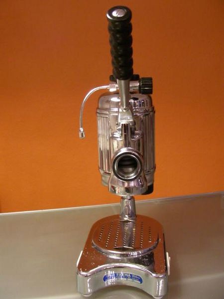 Faema Faemina – KaffeeWiki - die Wissensdatenbank rund um Espresso ...